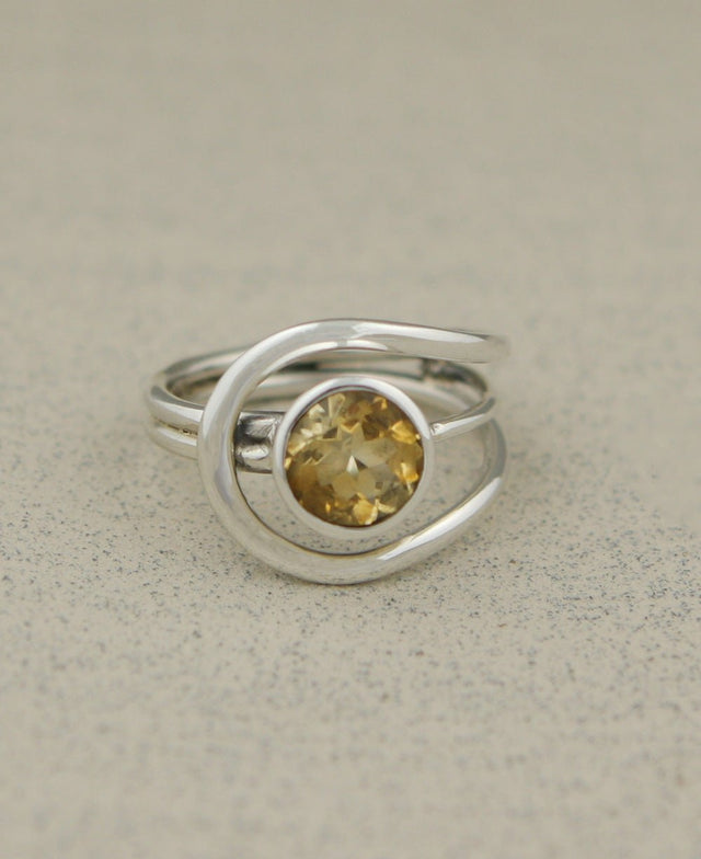Sterling Silver Loop Ring with Citrine Gemstone – Buddha Groove